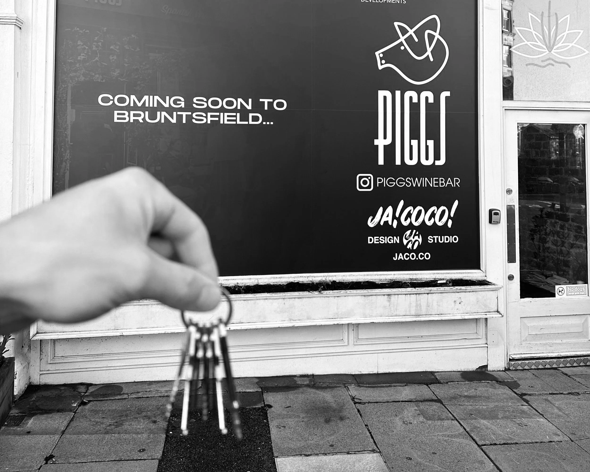 Piggs | Wine & Tapas Bar