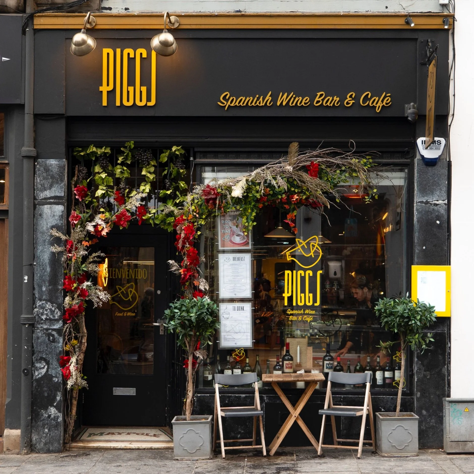 Piggs | Wine & Tapas Bar