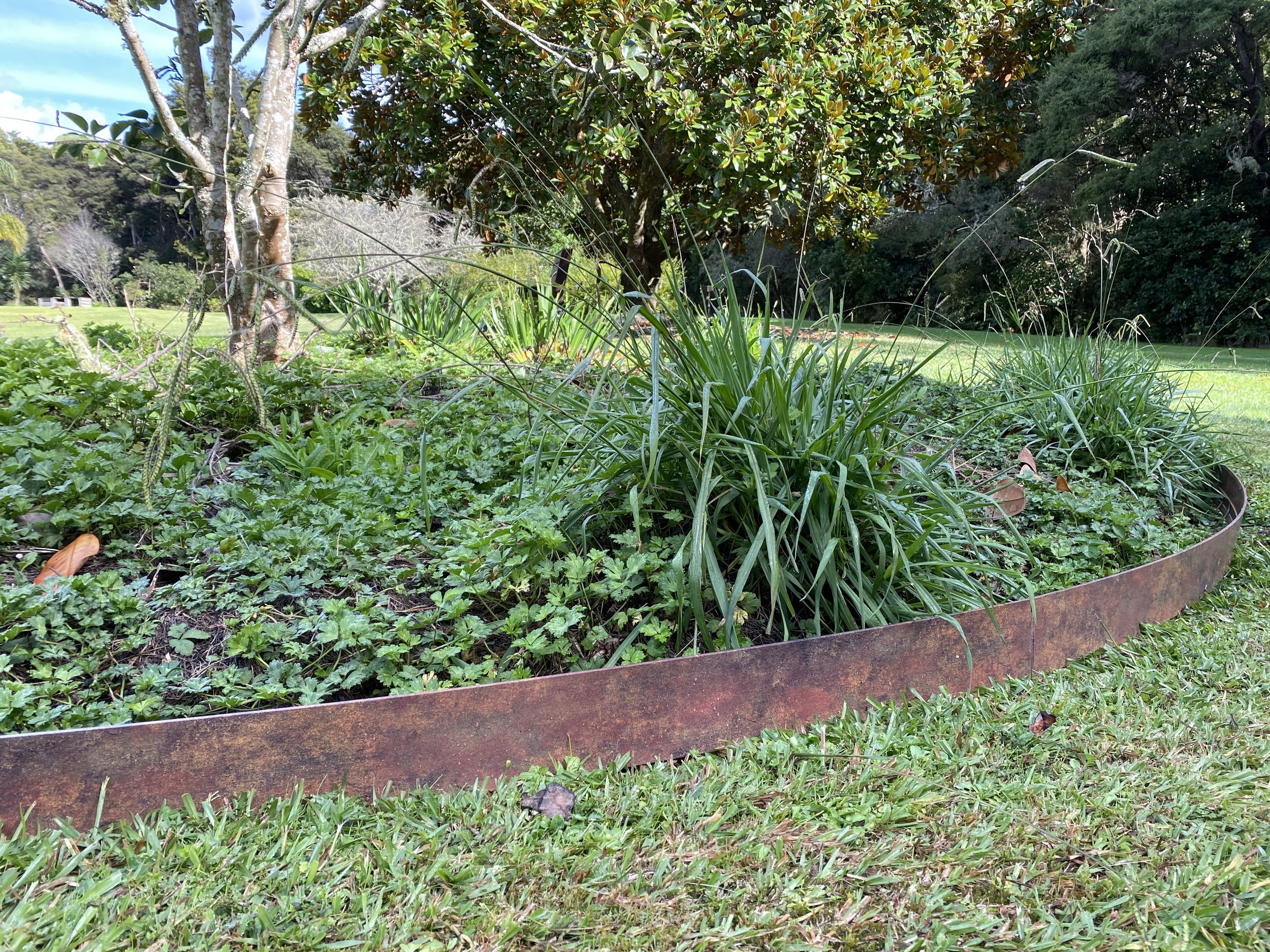 NZ’s Lawn & Garden Edging Experts | Garden & Lawn Edging