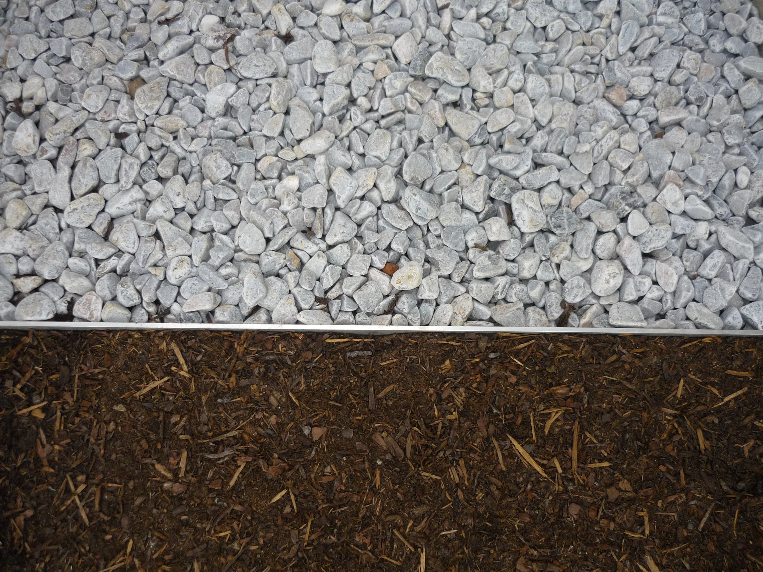 Aluminium Garden Edging Installation | Garden & Lawn Edging