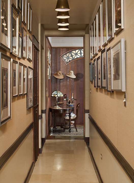 Collections — Scully and Scully, Inc.