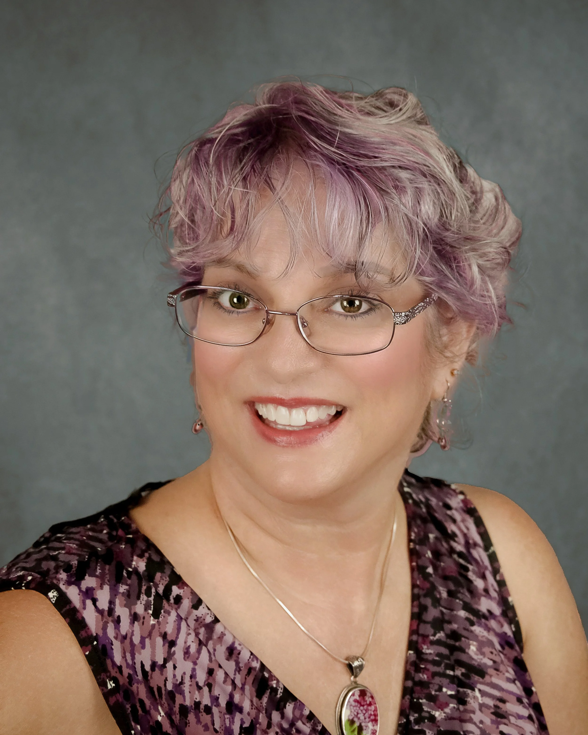 Karen Reading's Instagram, Twitter & Facebook on IDCrawl