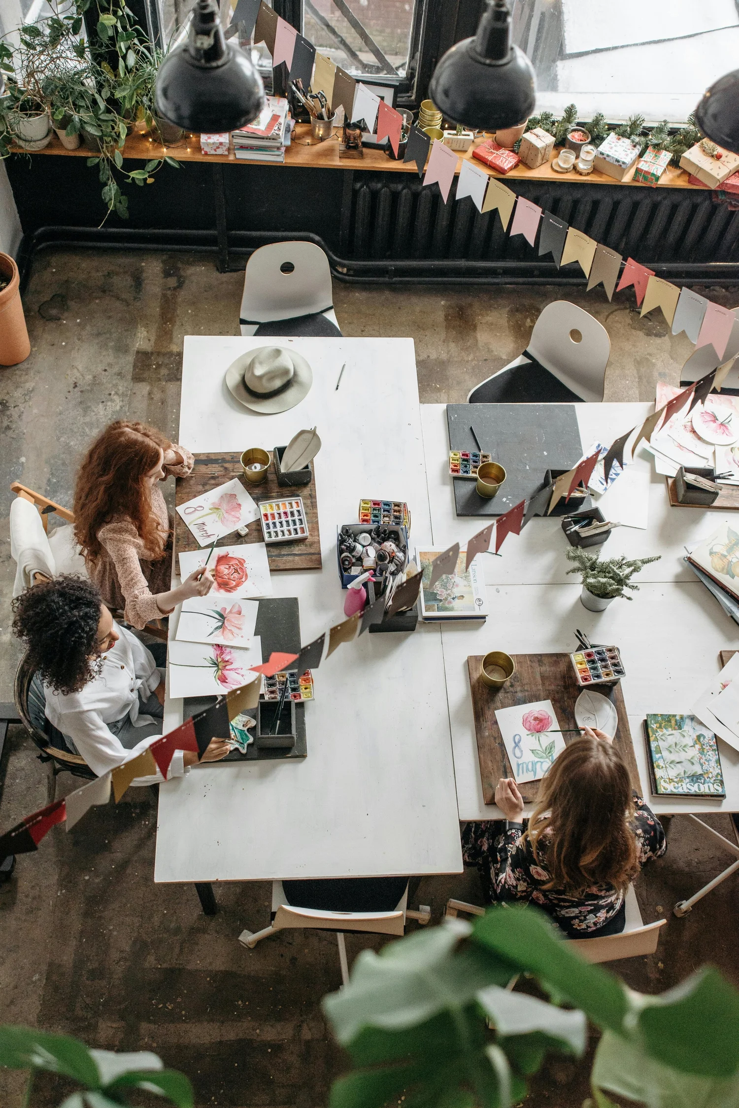 11 Unique Benefits of Group Therapy — Art Therapy Source
