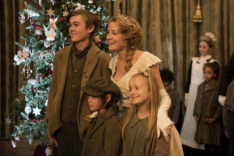 Top Murdoch Mysteries Christmas Episodes — CozyCrimes