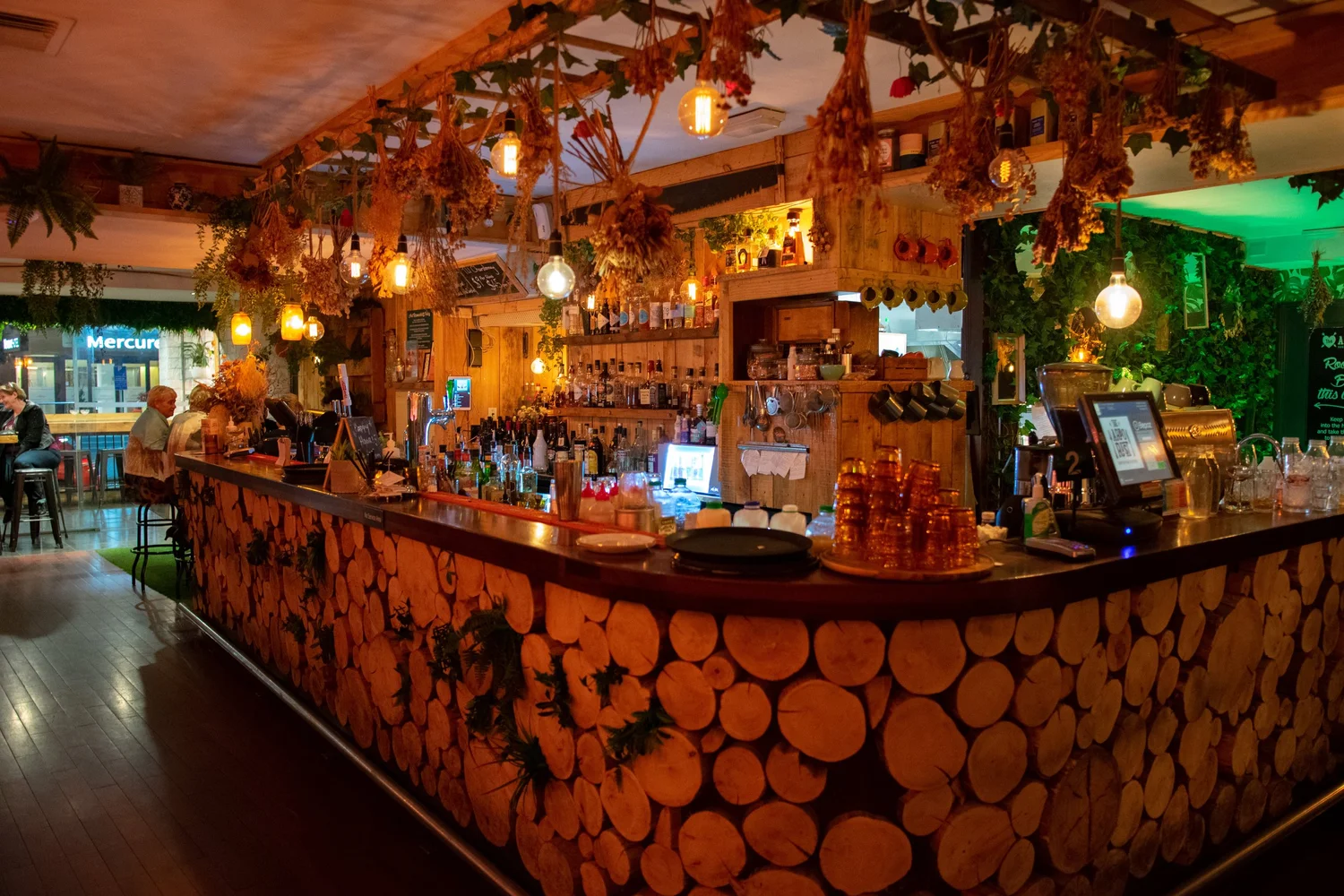 Book Now | Reserve Your Spot Today — The Arborist Rooftop bar & Eatery