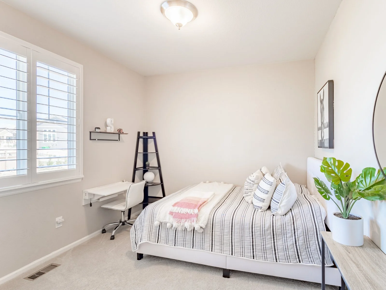 9365 Dunraven Loop — Iannone Group at Compass