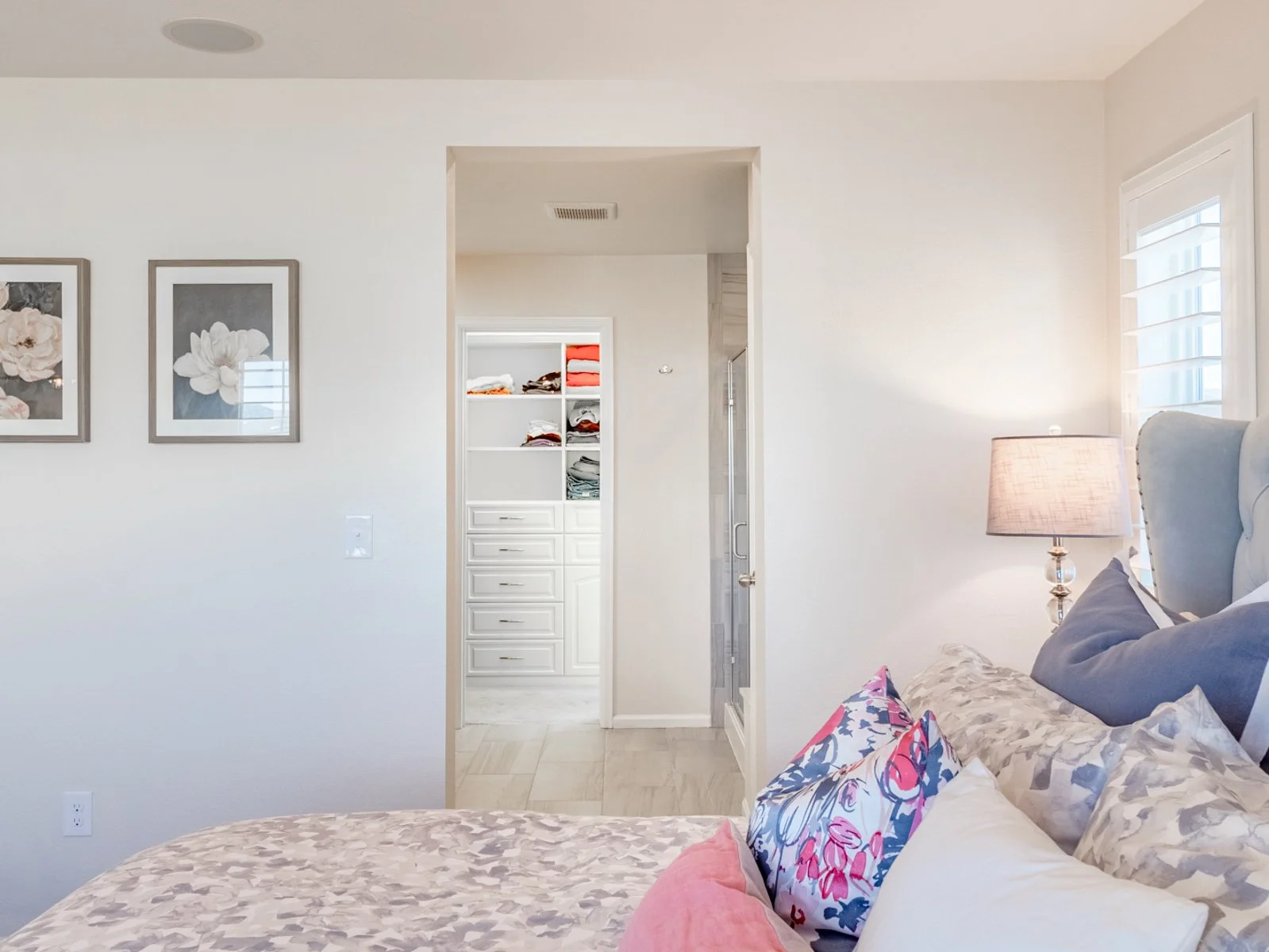 9365 Dunraven Loop — Iannone Group at Compass