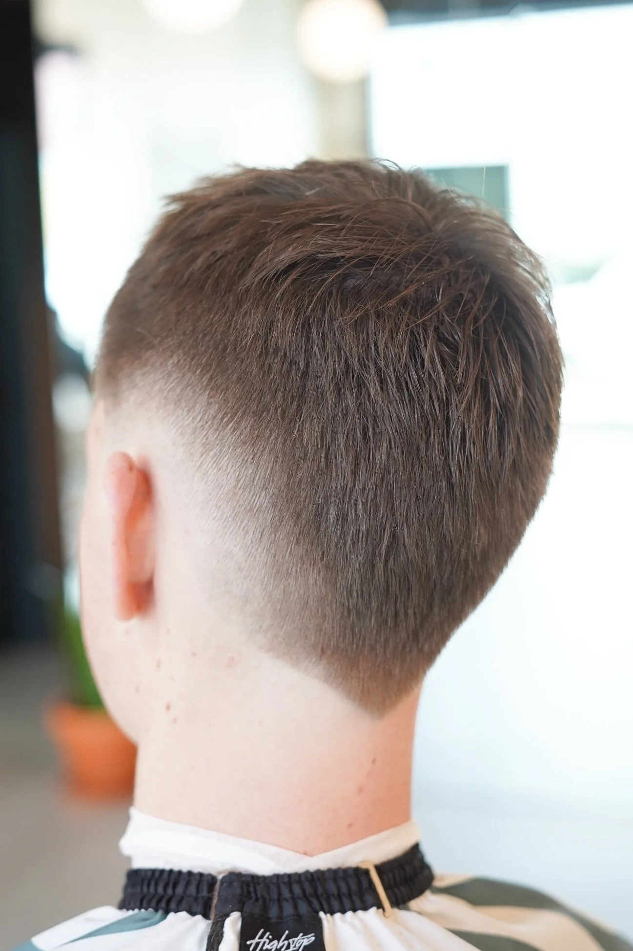About 1 — Zephyr Barber