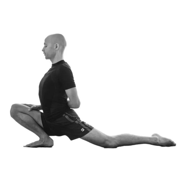 The 7 main poses of Yin Yoga | With Yin Yoga - Yin Yoga School