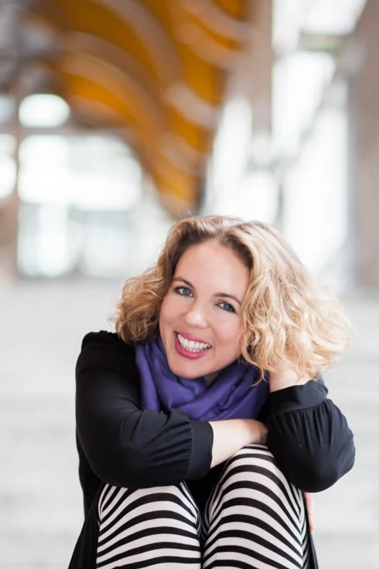 ABOUT — Rachel Linden