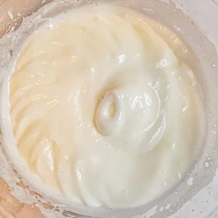 The Science of Whipping Egg Whites — Laura's Bake Lab
