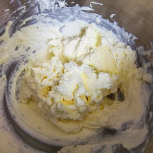 The Science of Whipped Cream — Laura's Bake Lab