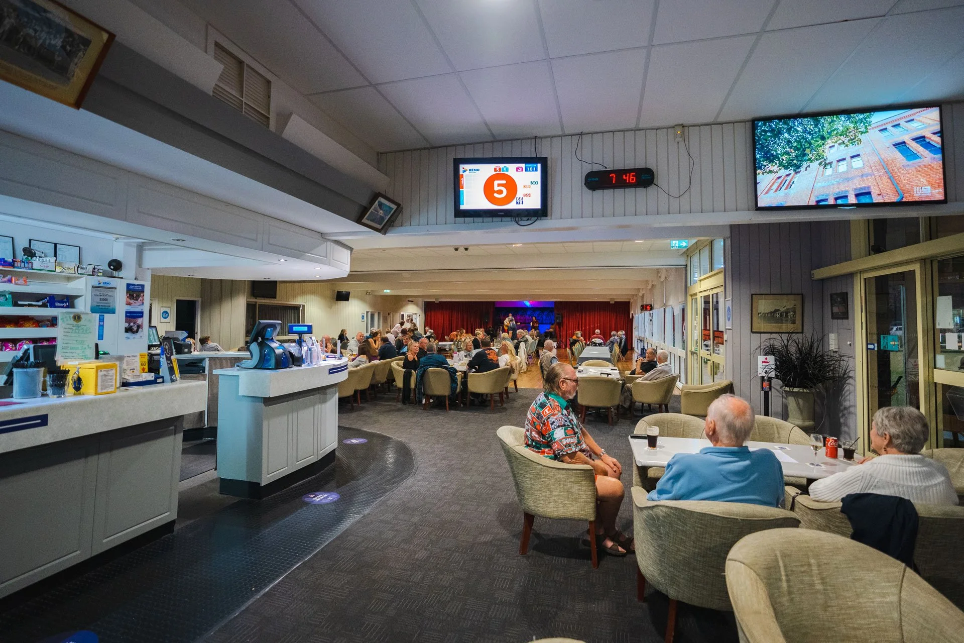 Facilities include Bowling Greens, Courtesy Bus, Keno, Function Rooms ...