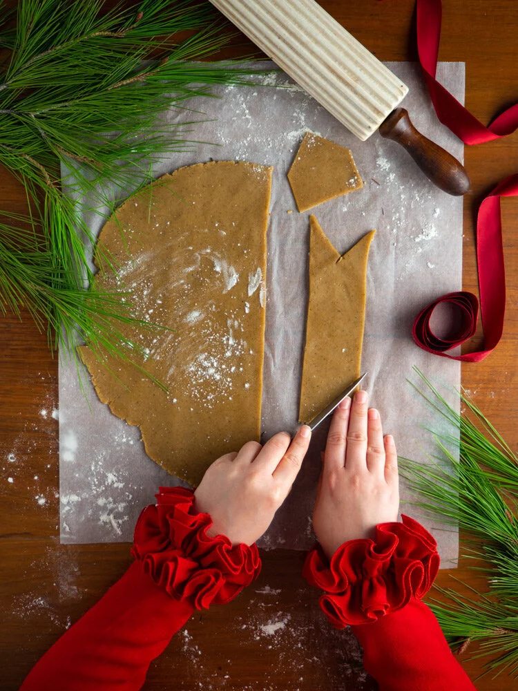 Χριστουγεννιάτικα μπισκότα gingerbread σαν χιονισμένα σπιτάκια — Madame ...