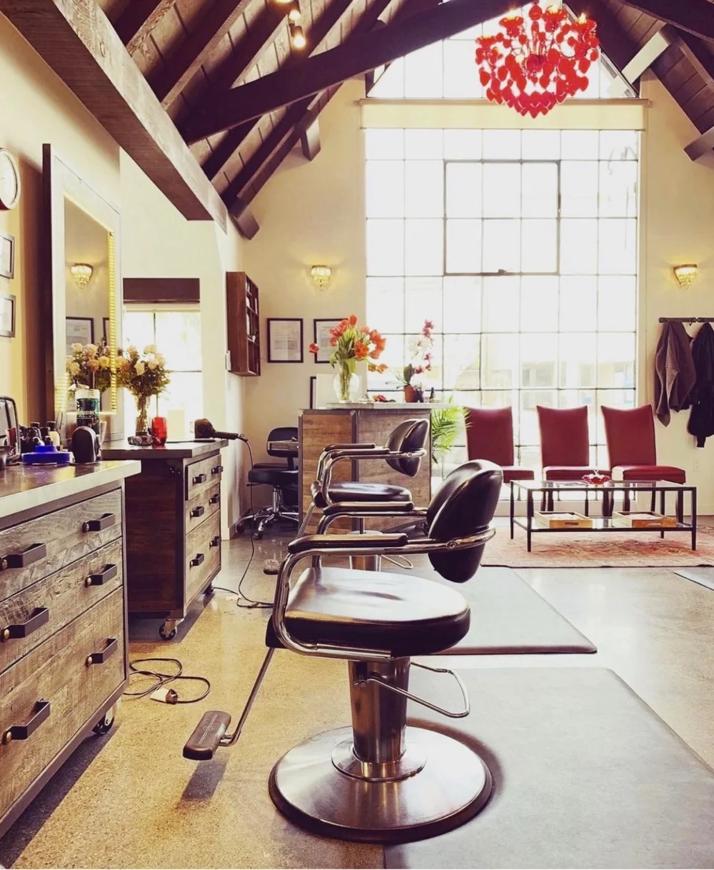 SCARLET SALON