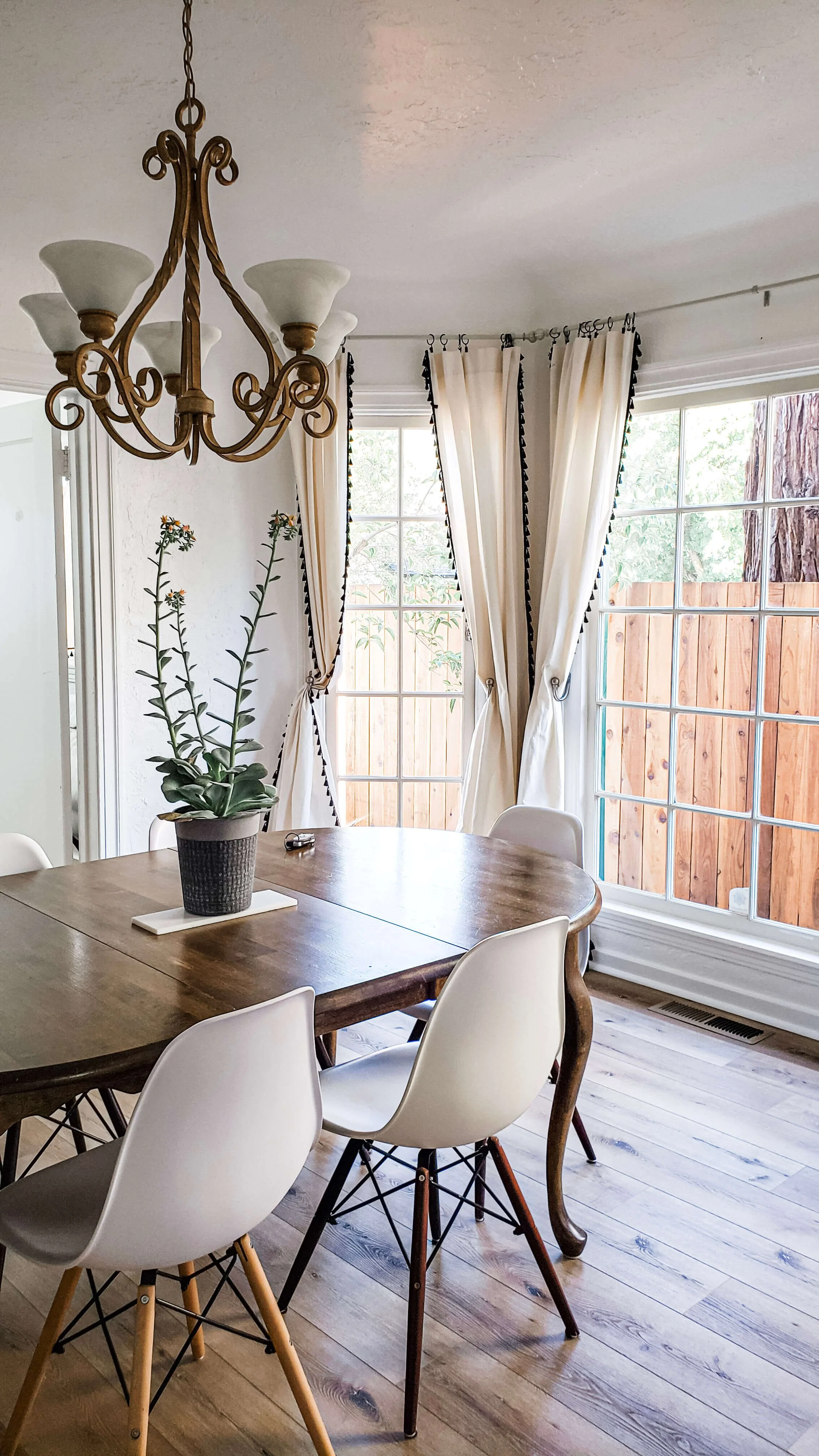 One of the Cutest Airbnb’s in Santa Rosa California — Traveling Tessie