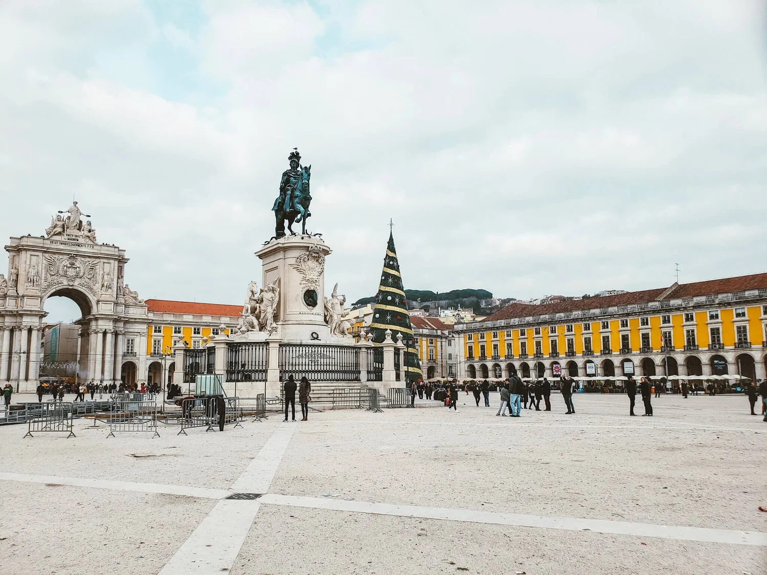 The Perfect Lisbon 3-Day Itinerary: From Pastéis de Nata to Fado ...