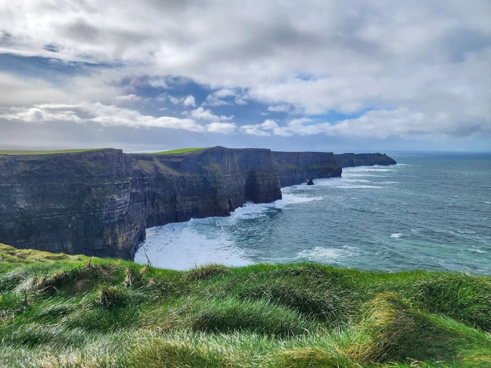 Experience Ireland's Breathtaking Cliffs of Moher from Dublin ...