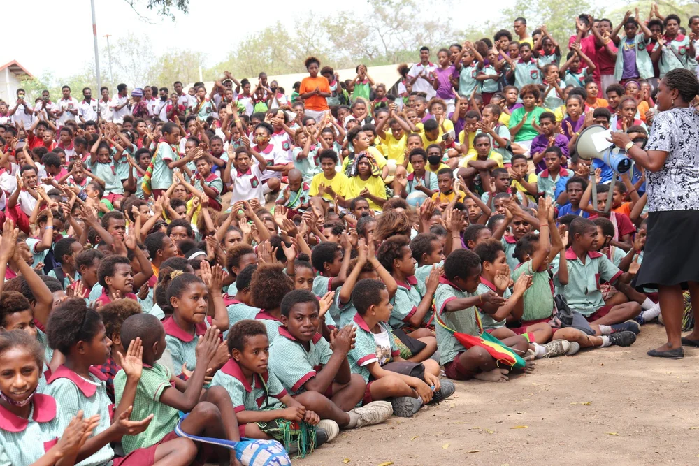 Literacy in PNG — Buk bilong Pikinini