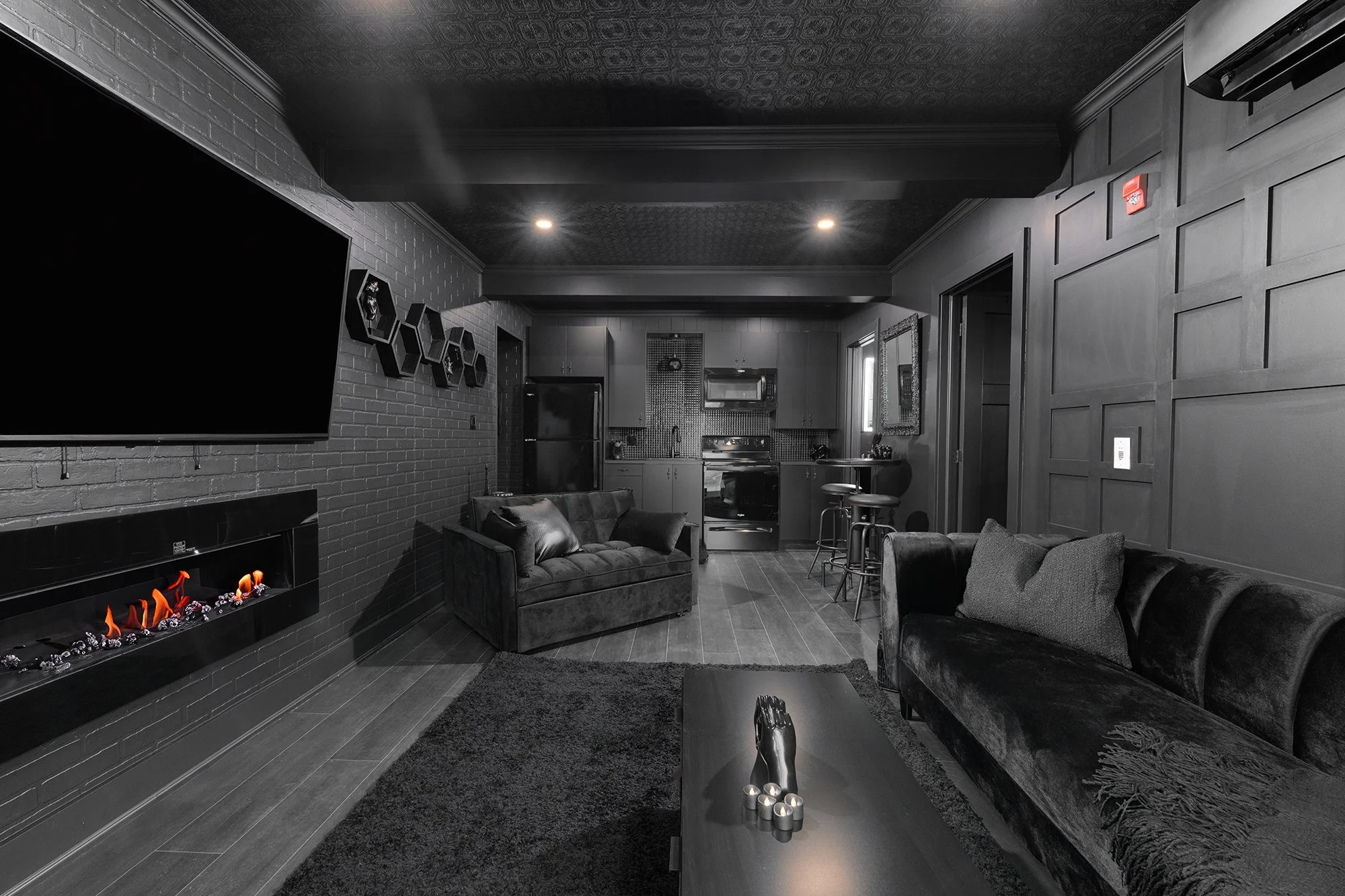 Black Room — Hotel Philco