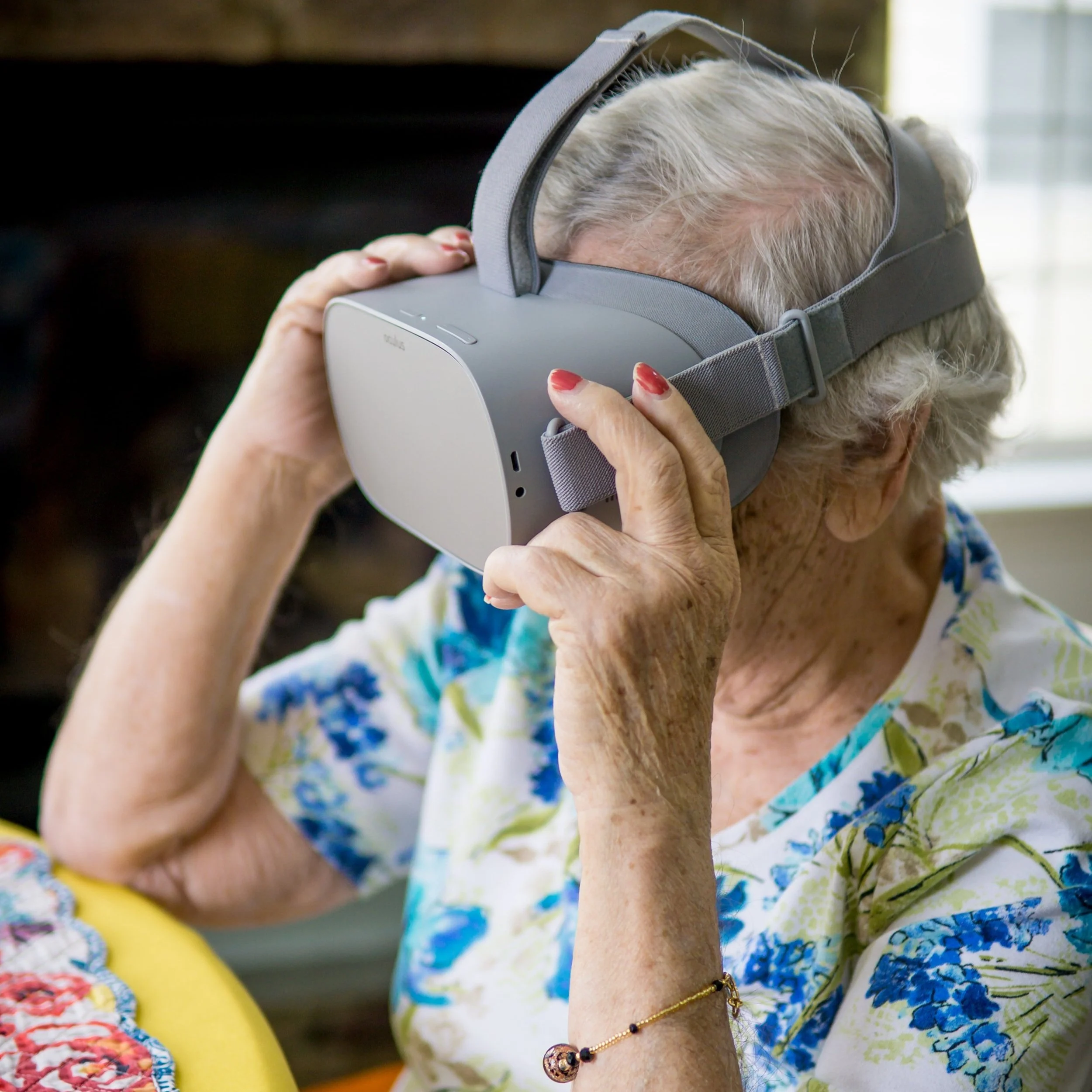 Virtual Reality in Senior Living — Inspirations Assisted Living ...