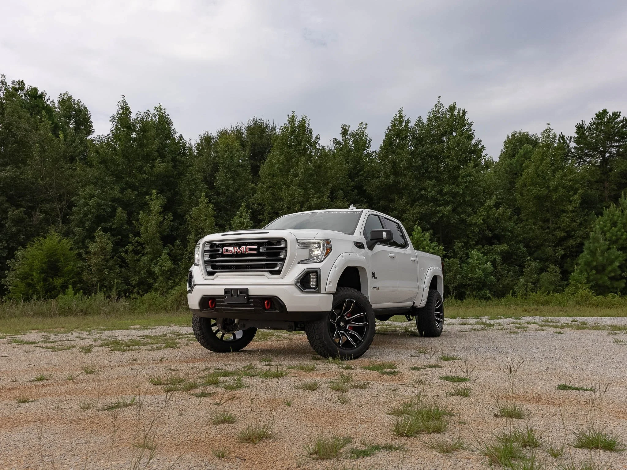 Lifted GMC 1500 Trucks | Custom 4x4 GMC Sierra — Rocky Ridge Trucks