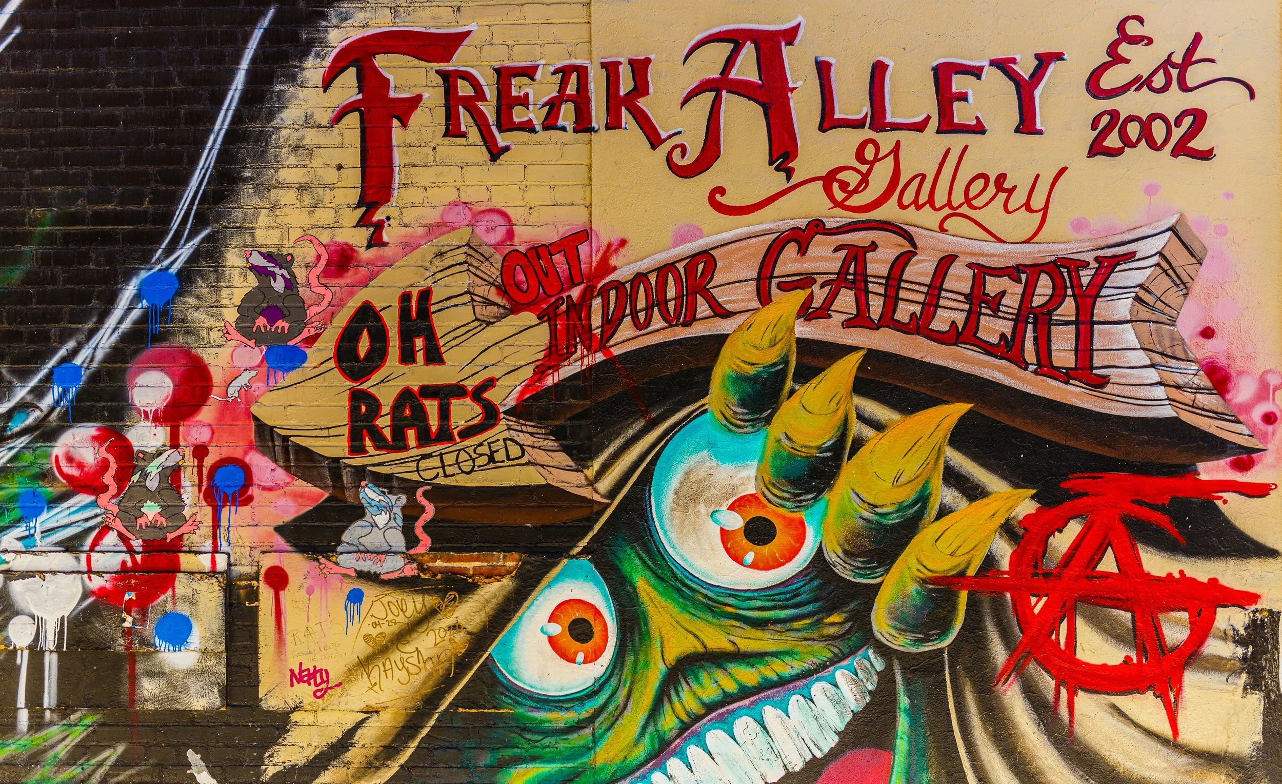 Freak Alley Puzzle | 416 Piece Puzzle | Trapezium Games | Locally ...