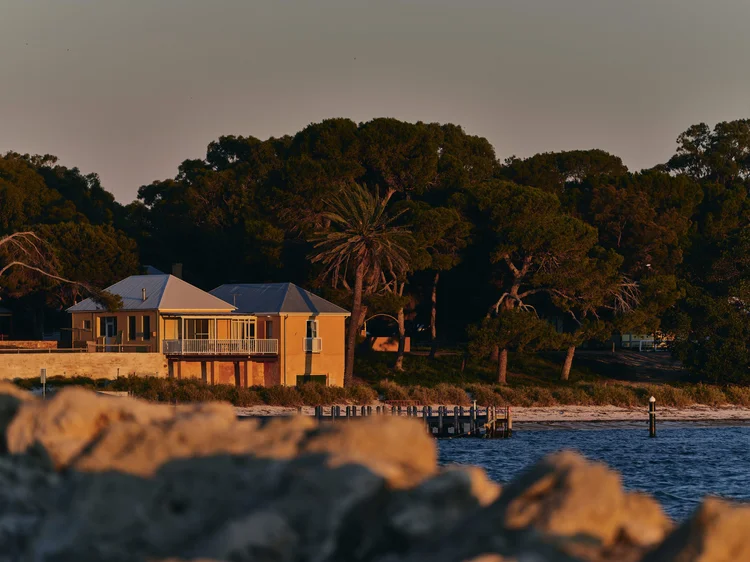 Rottnest Island Authority Holiday Units - Rottnest Fast Ferries