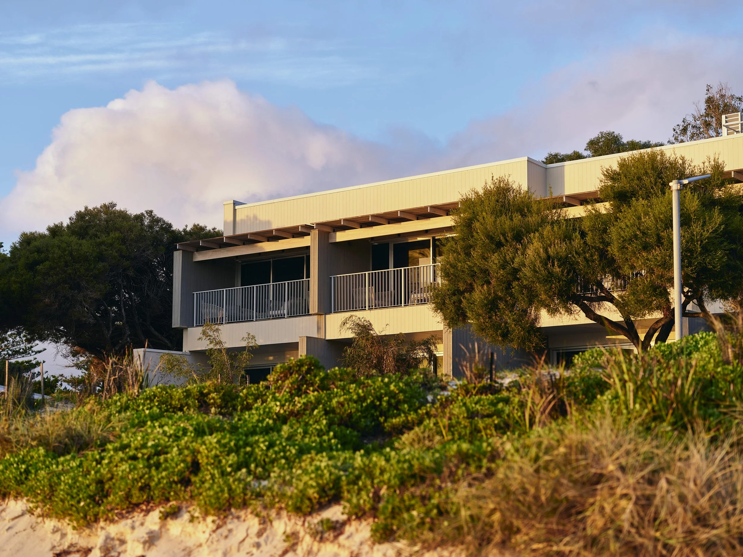 Samphire Hotel Rottnest Island - Rottnest Fast Ferries