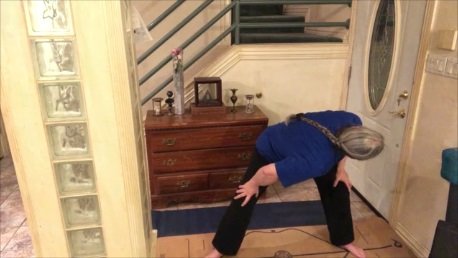 (Video) 7 Standing Yoga Poses Celebrate the Joy of Being Alive — Carmen ...