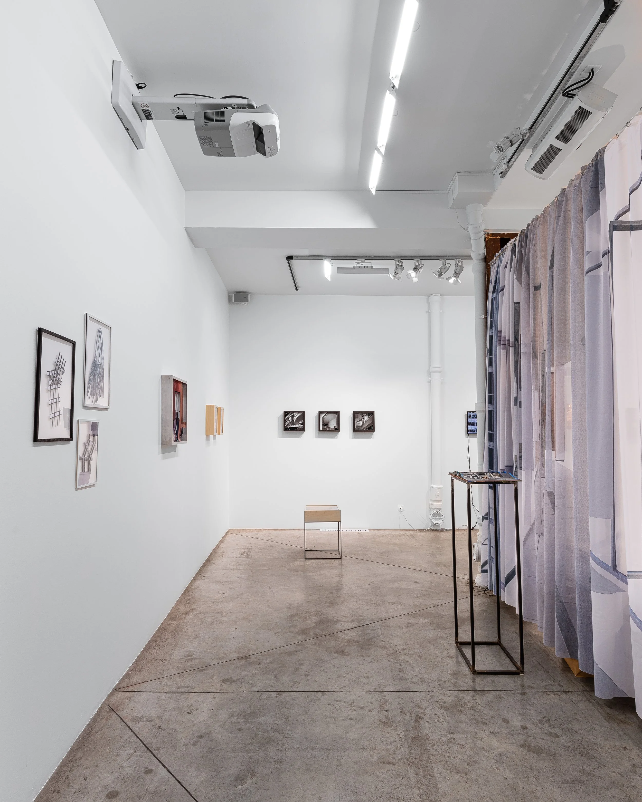 Claudia Larcher With Galerie 22 48m2 At Salon Approche Paris 2021