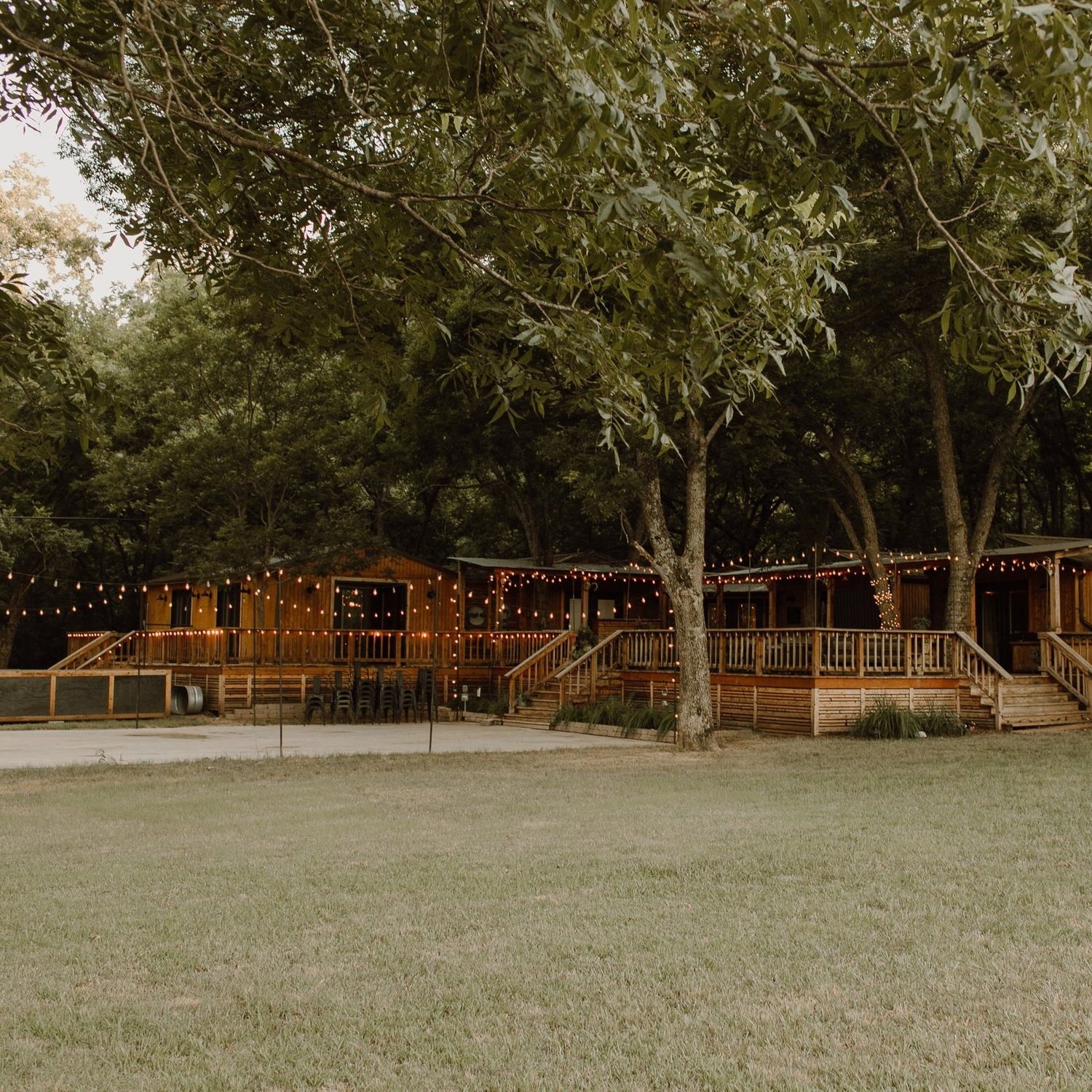 All inclusive wedding venues in Tulsa, Oklahoma — The Grove Outdoor Events