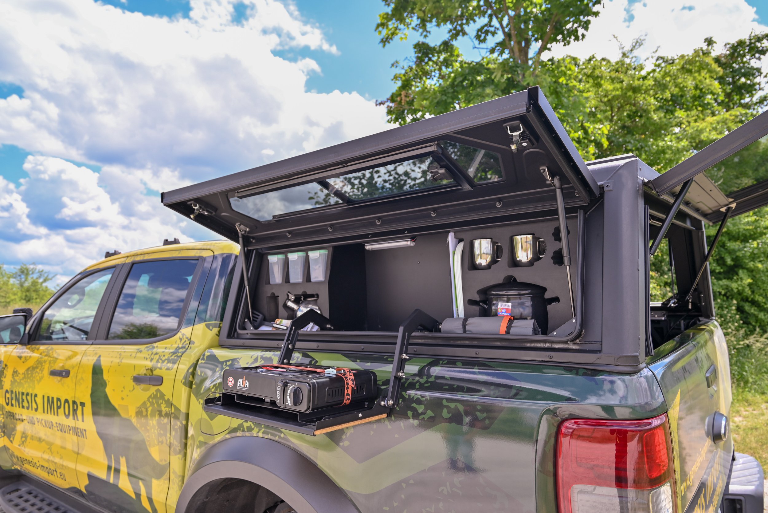 AluCab Explorer Hardtop Ford Ranger DoKa schwarz — GP-Getriebetechnik