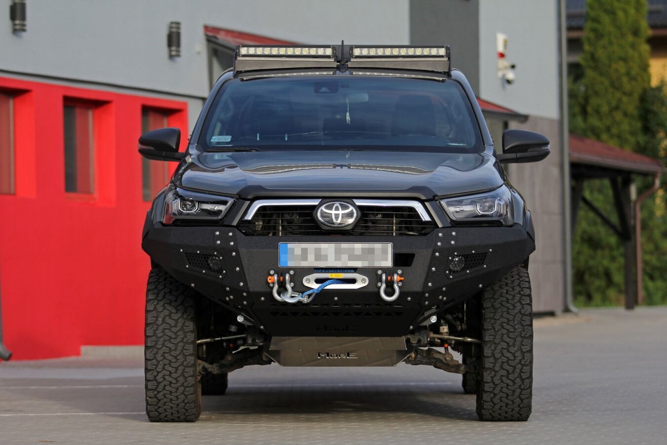 Nissan Navara D40 Seilwindenstoßstange mit 5443kg Seilwinde Bergeösen ...