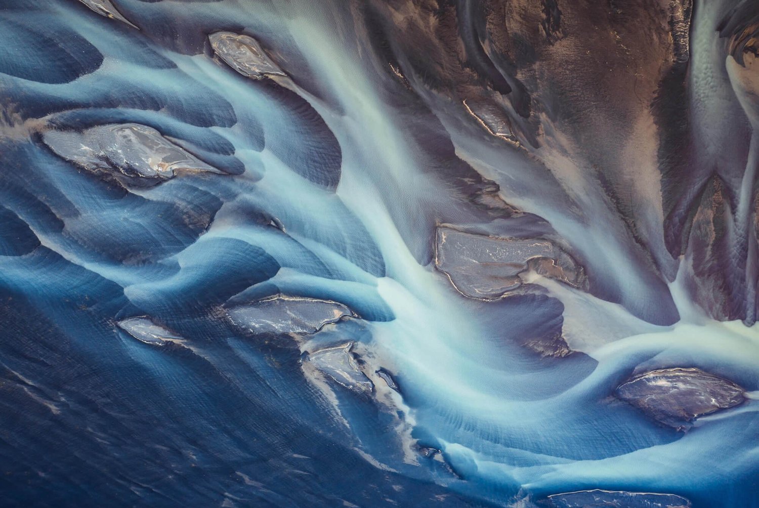Jan Erik Waider captures the majesty and loneliness of our planet’s ...