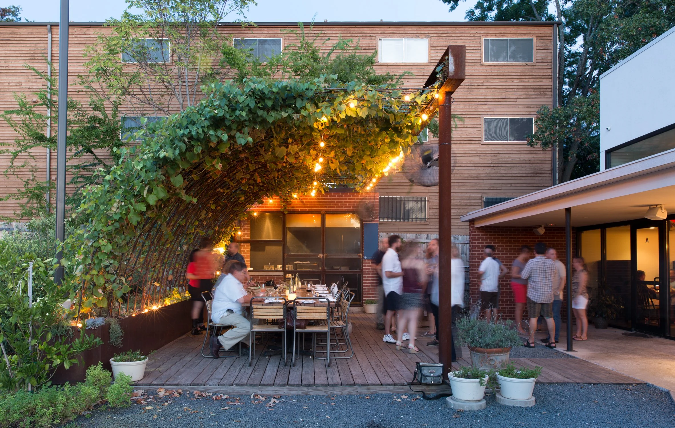 Dai Due Patio — Drophouse Design