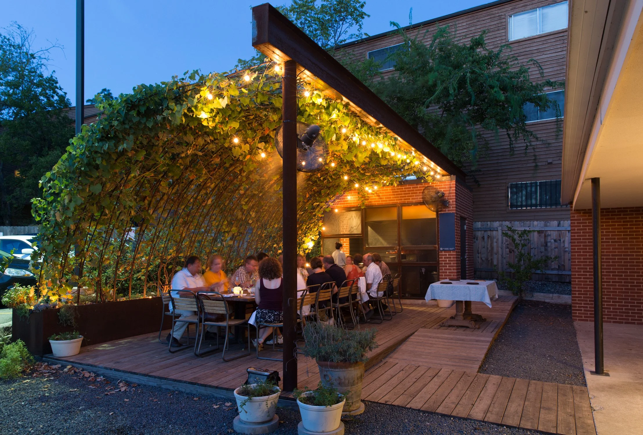 Dai Due Patio — Drophouse Design