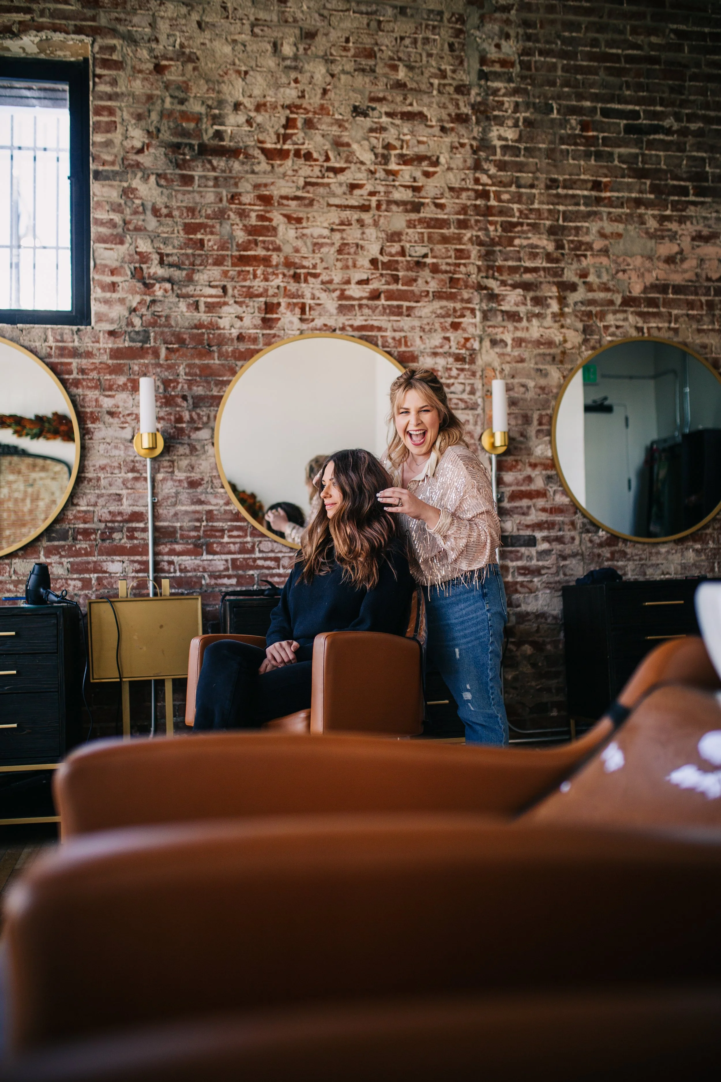 WAREHOUSE SALON