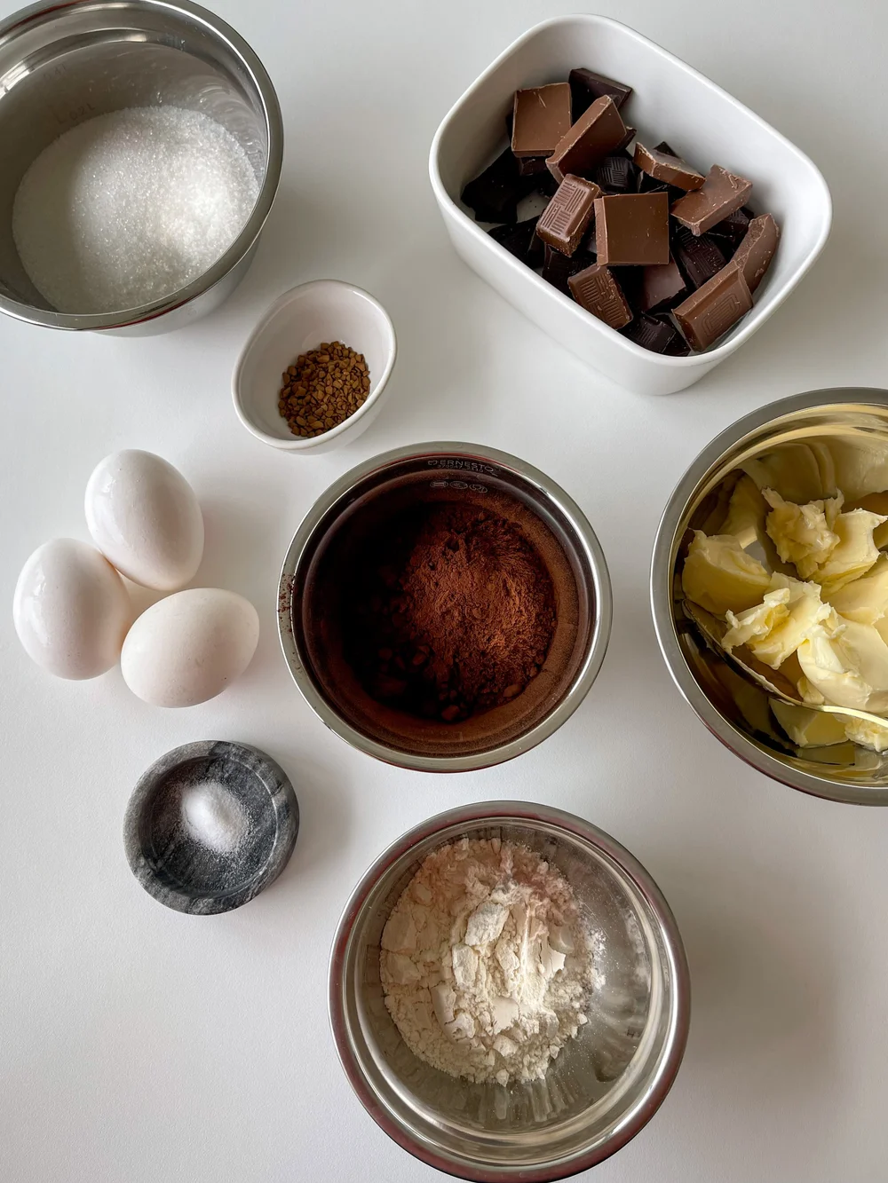 sirup house — Gooey chocolate cake with a crunchy shell