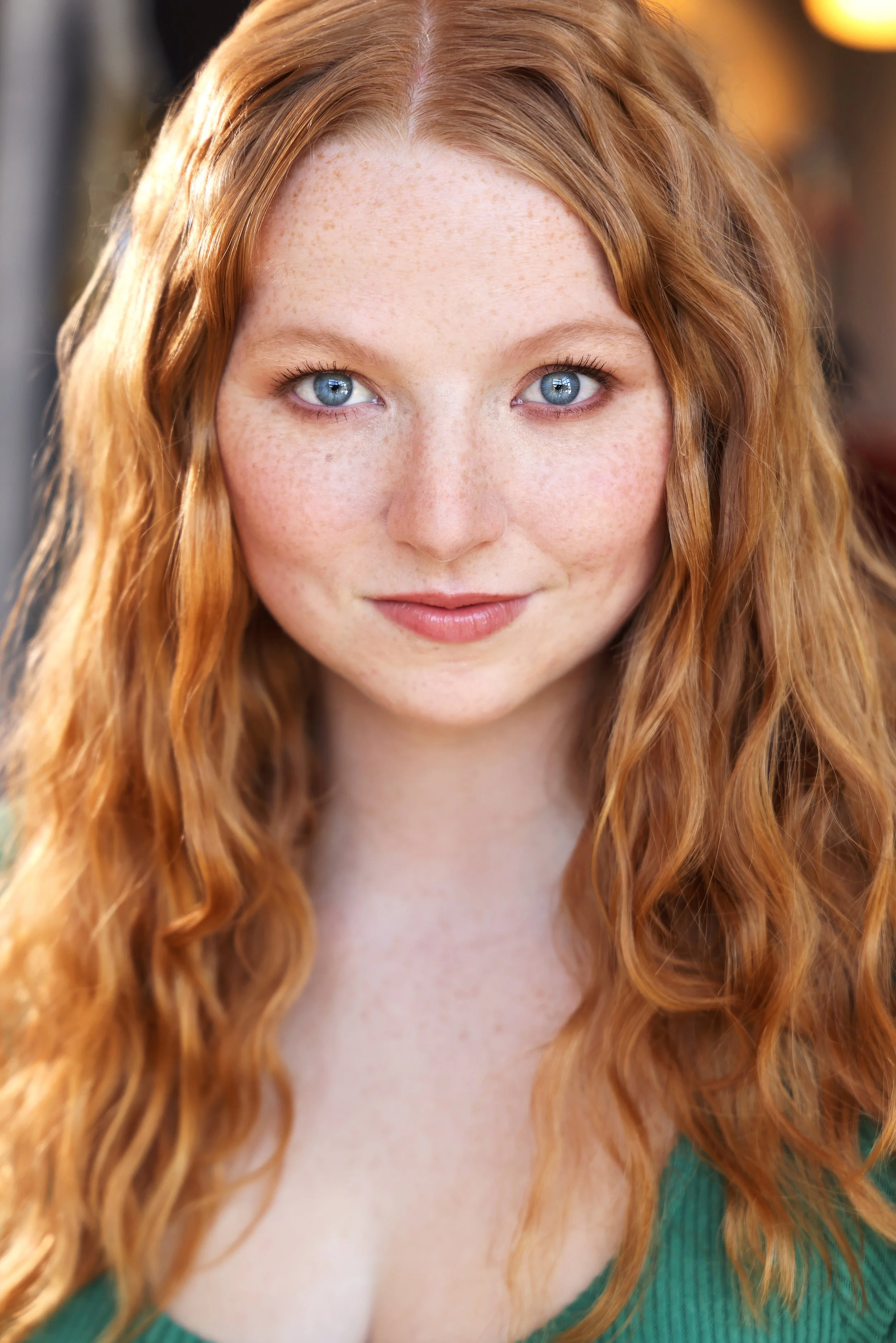 HEADSHOT & RESUME — RILEY CONRAD