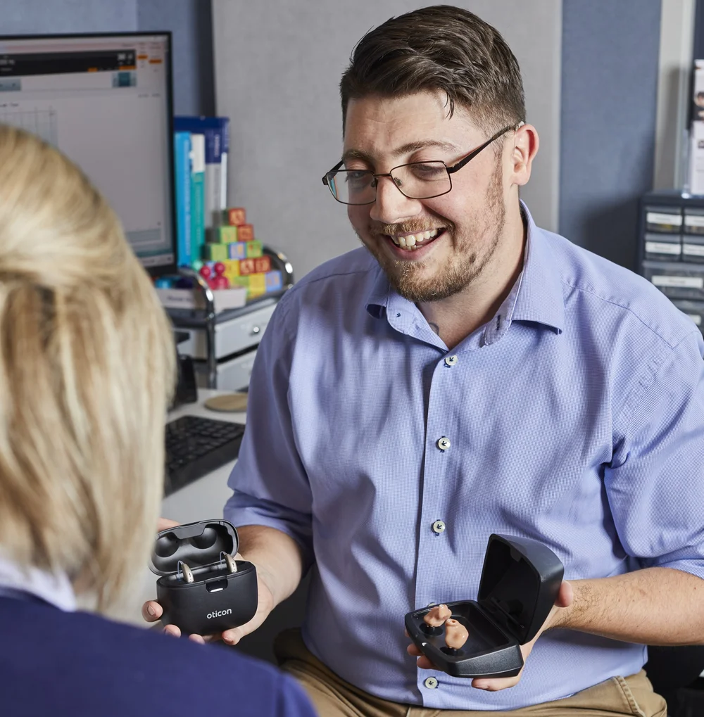 What is the difference between an Audiologist and an Audiometrist ...