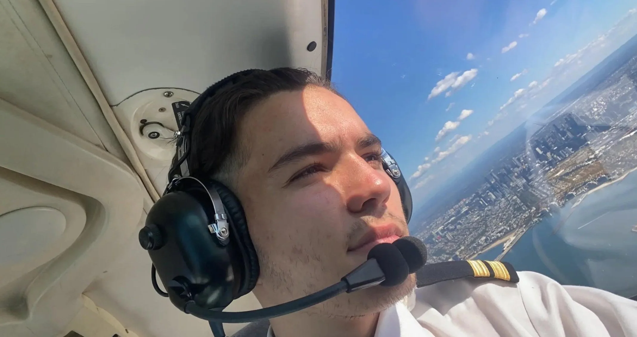 About Us — Flight Deck Experience