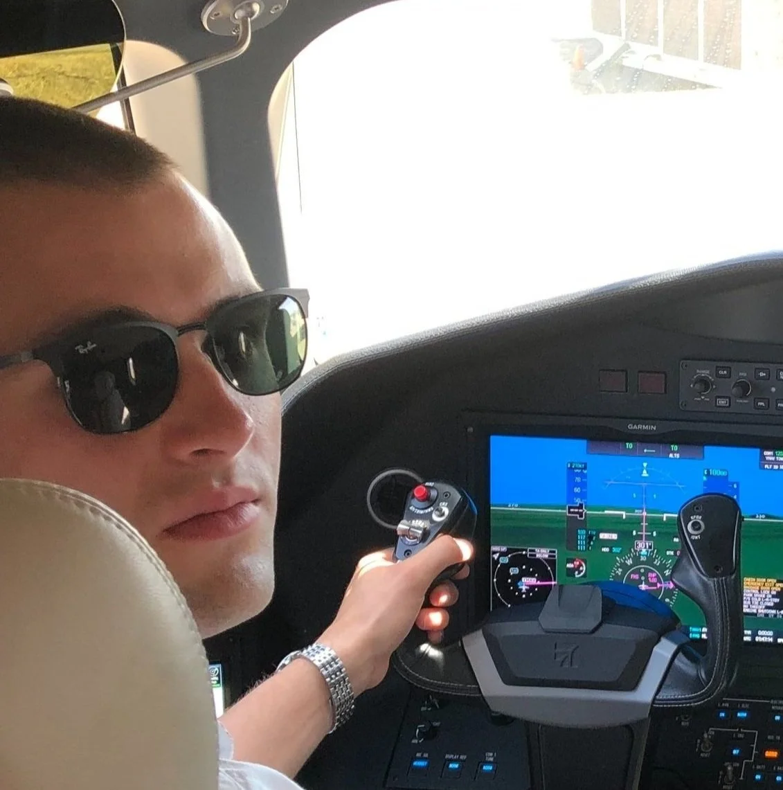 About Us — Flight Deck Experience