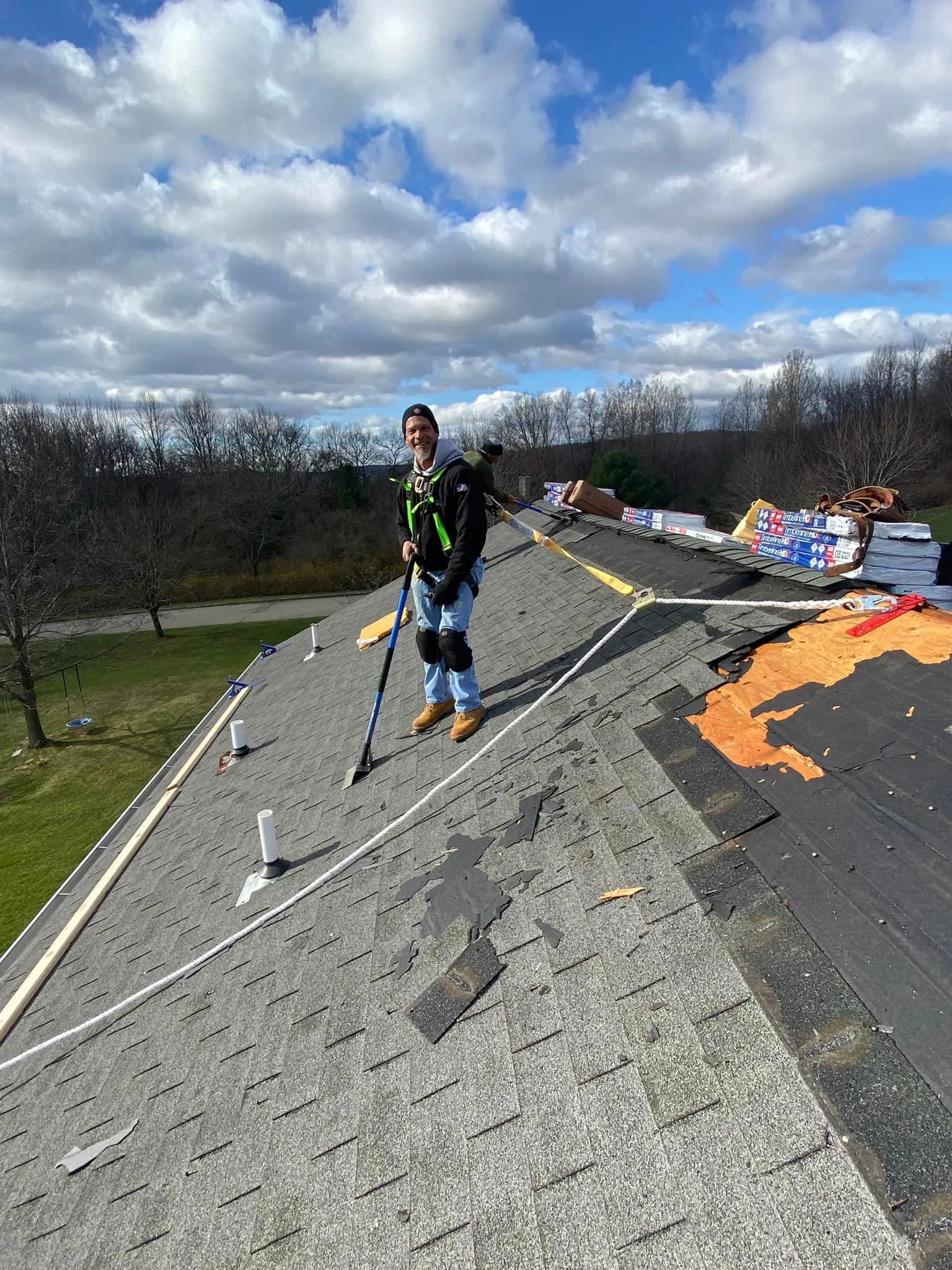 ROGER'S ROOFING