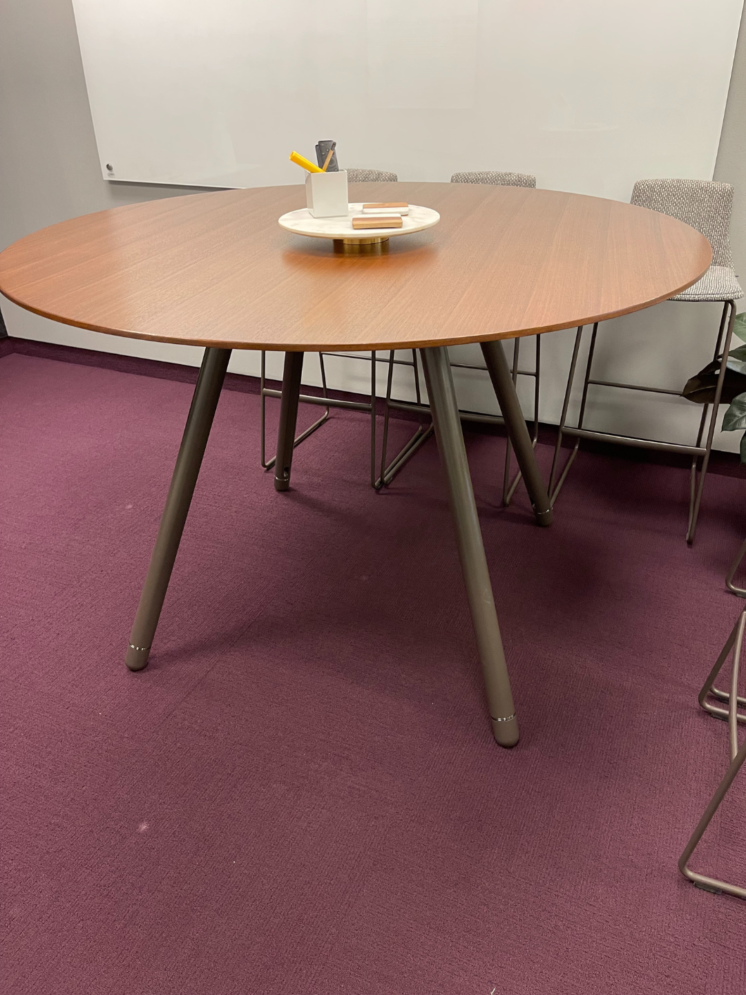 Acre's Furniture Outlet — Acre