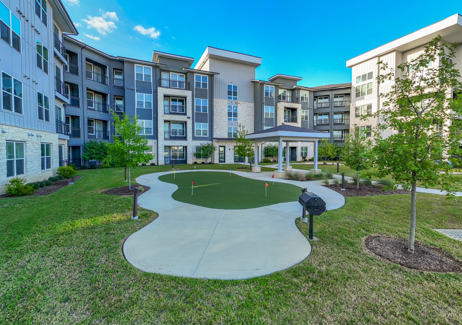 Gallery — The Heights at 8721
