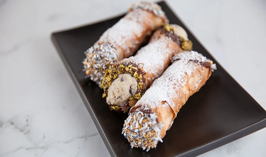 Italian Ricotta Cannoli — Everyday Gourmet