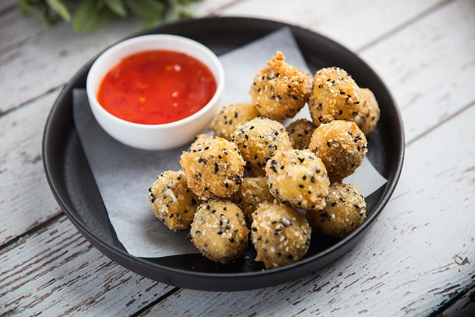 Double Crumbed Fried Bocconcini Balls — Everyday Gourmet