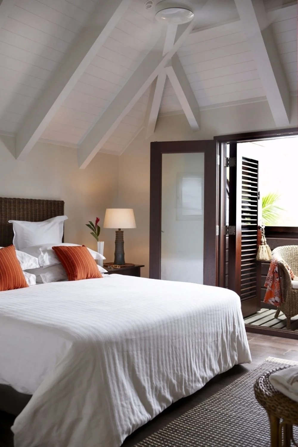 The Cook Island's Best Resorts | An Editor's Guide