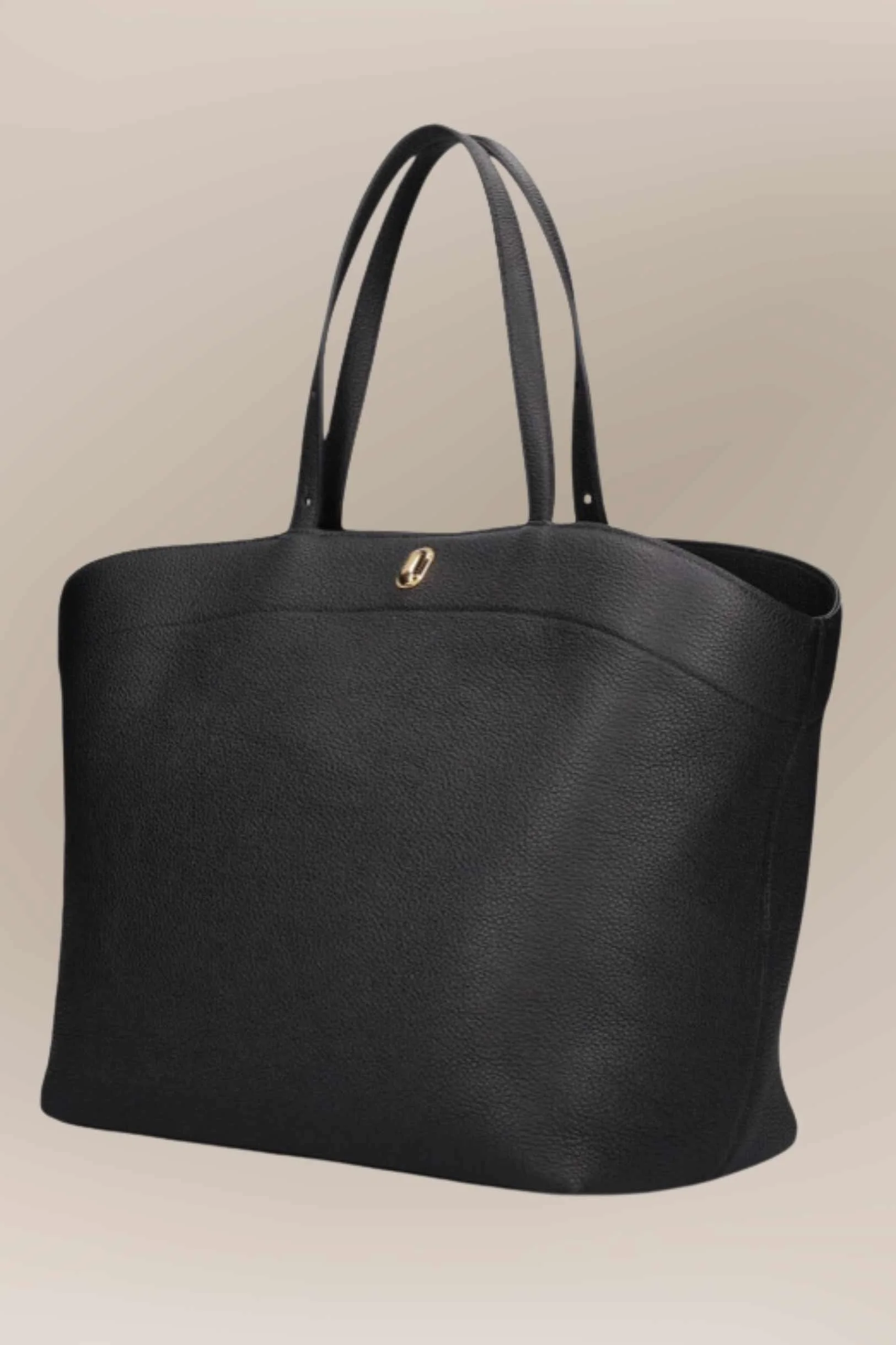 Best Designer Tote Bags for Travel | 2025